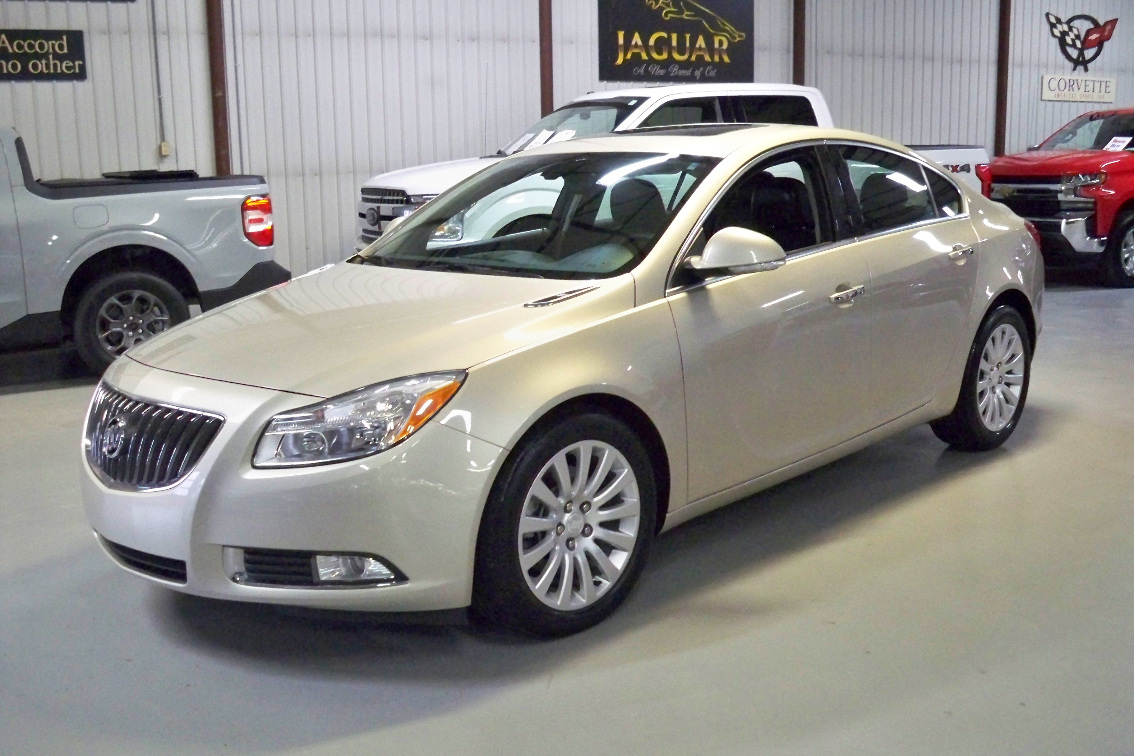 Used 2013 Buick Regal Premium
