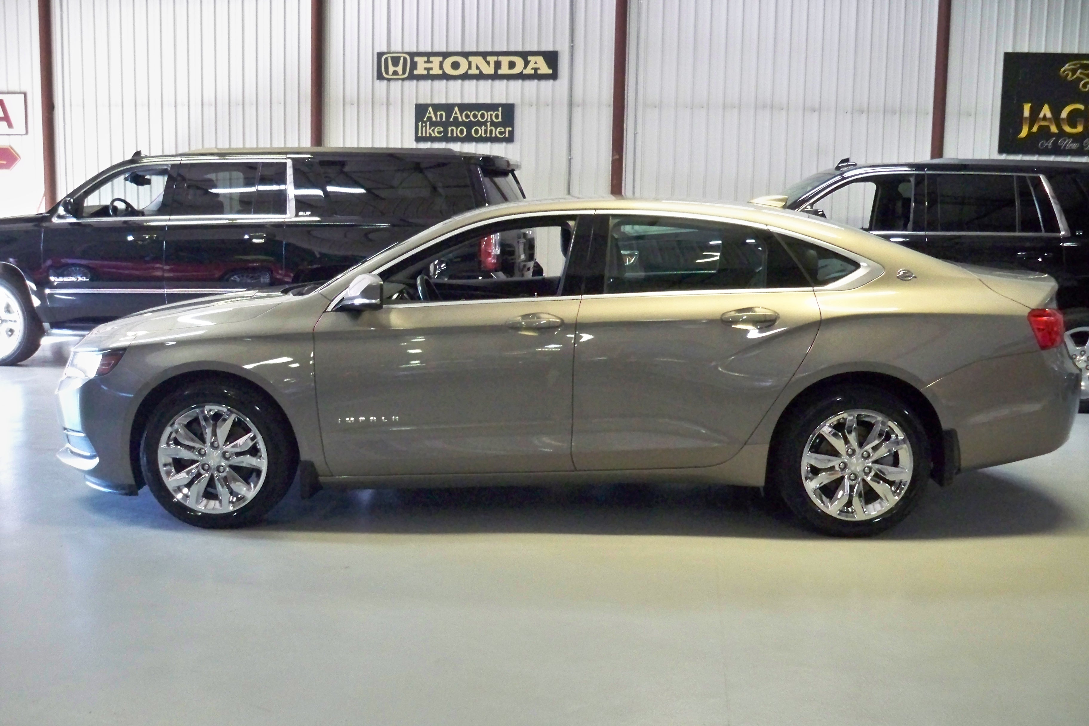 Used 2017 Chevrolet Impala LT