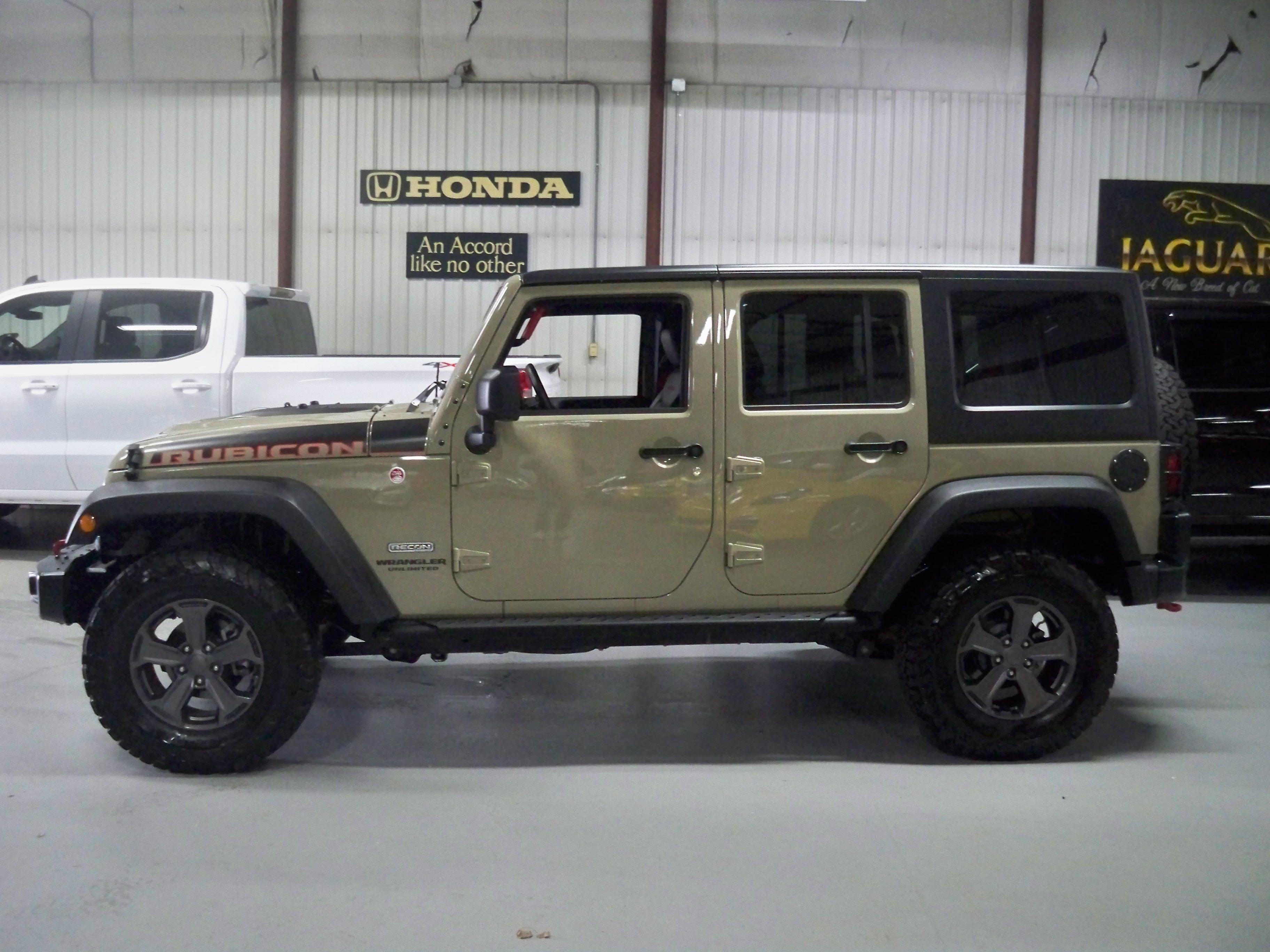 Used 2017 Jeep Wrangler Unlimited Rubicon Recon 4x4