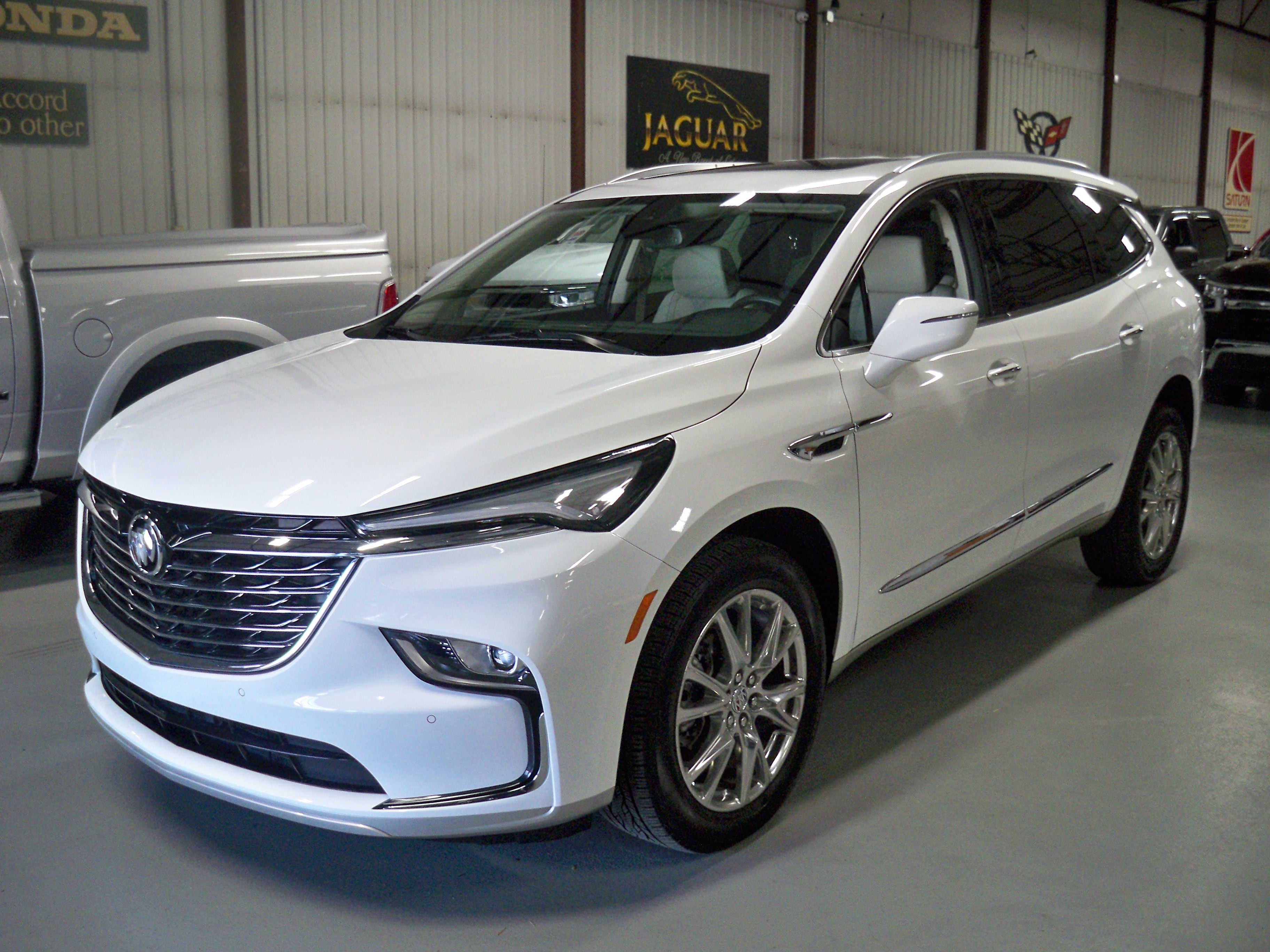 Used 2023 Buick Enclave Essence Awd 6589